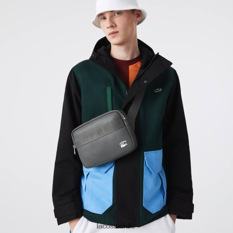 Lacoste hombres bolso reporter con bordes en contraste sombra oscura bolsos y marroquinería ...